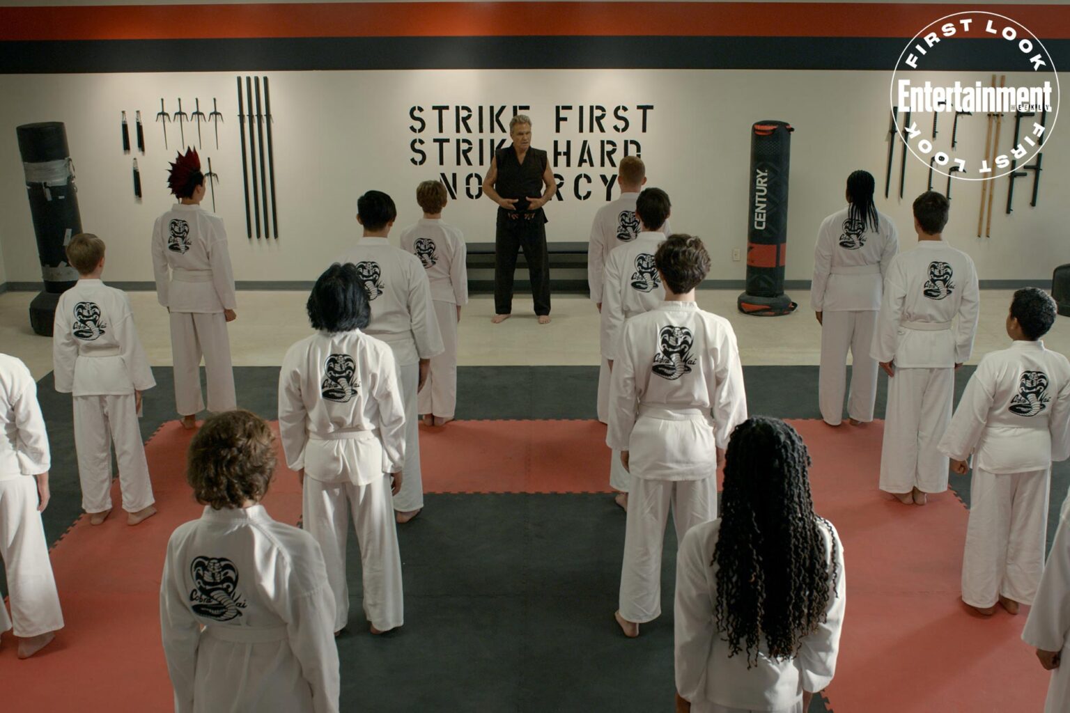 Trailer Cobra Kai Season 3 Geeky KOOL Trailer Cobra Kai Season 3 Geeky KOOL